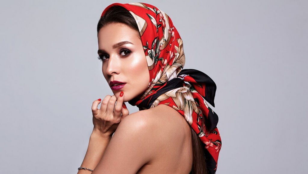 Royal Wraps: How Scarves Became a Symbol of Elegance – Pop Fashion