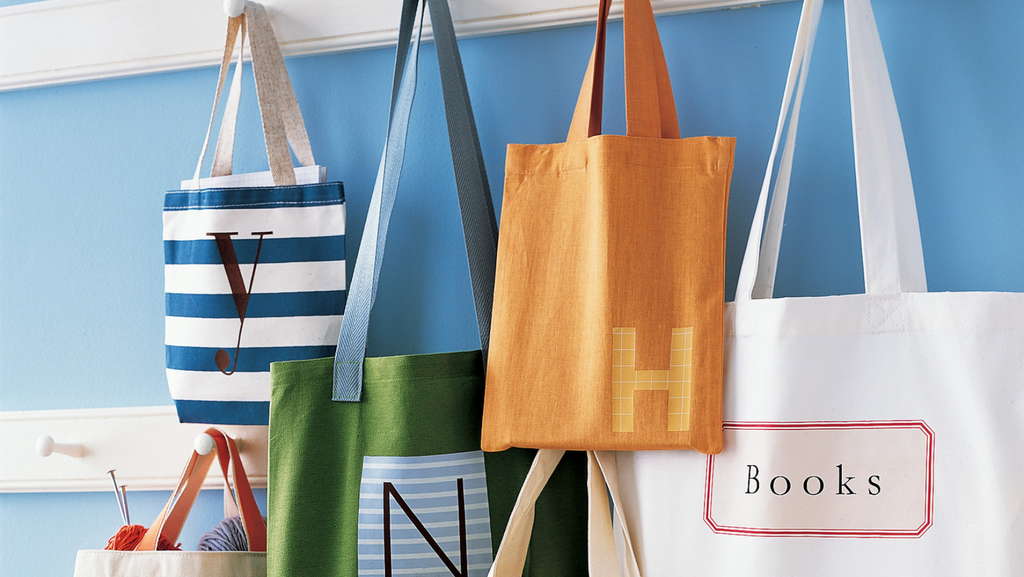 Unveiling the Anatomy of a Perfect Tote Bag: Essential Features to Loo ...